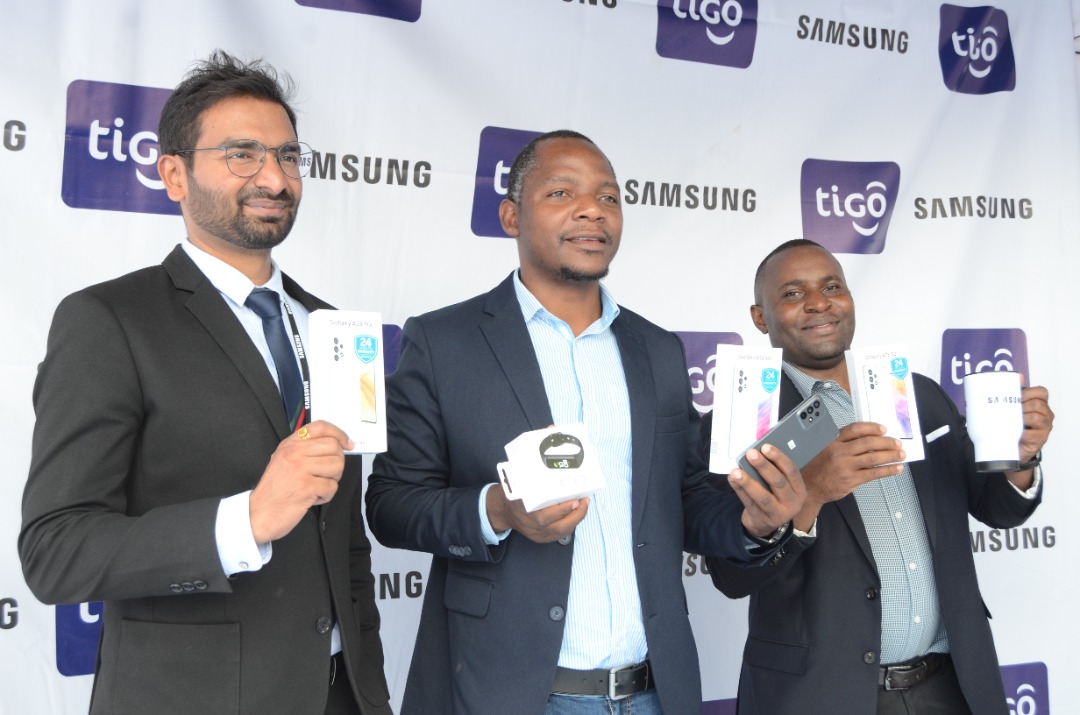 TIGO NA SAMSUNG washirikiana kutoa OFA na zawadi unaponunua SIMU MPYA ...