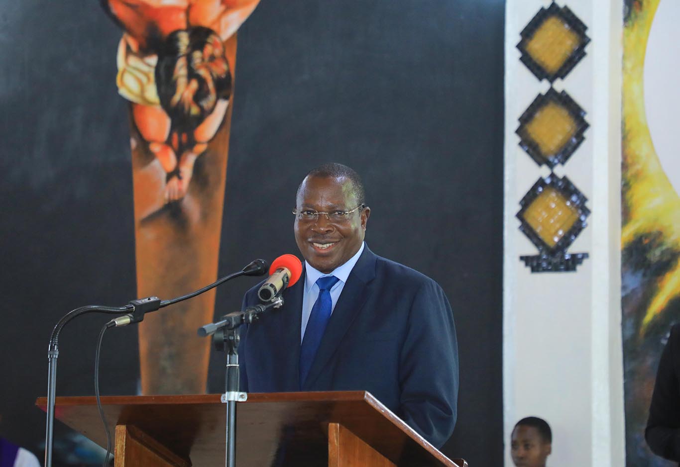 Dkt Mpango ashiriki ibada leo asubuhi, atoa neno kwa wazushi wa ...