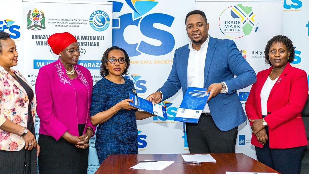 FCS, TCRA CCC zasaini makubaliano ya mawasiliano - Timesmajira